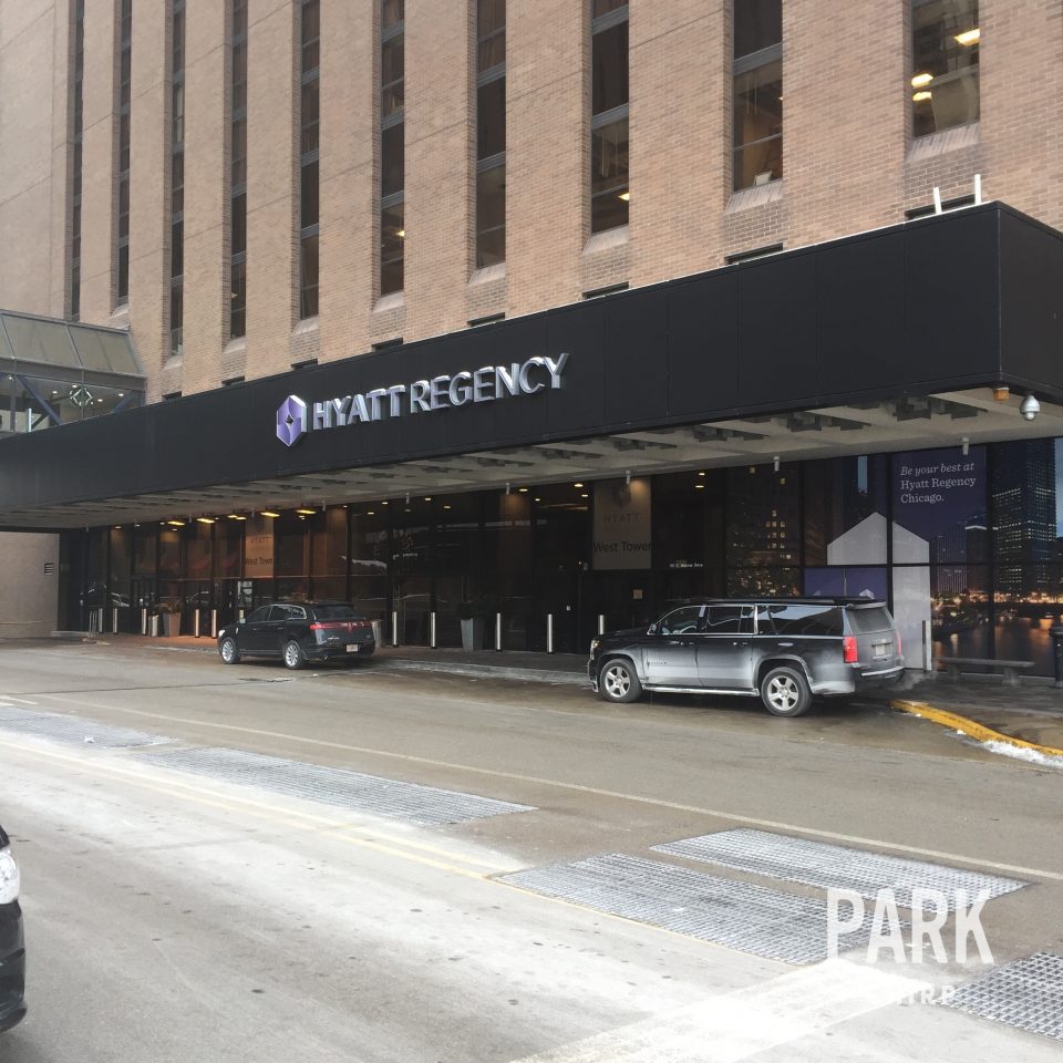 151 E. Wacker Dr. (Hyatt Regency) Garage Parking | Reserve Cheap Parking