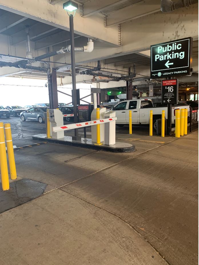 Parking for NBC Tower - North Lot (201 E Illinois) | ParkChirp