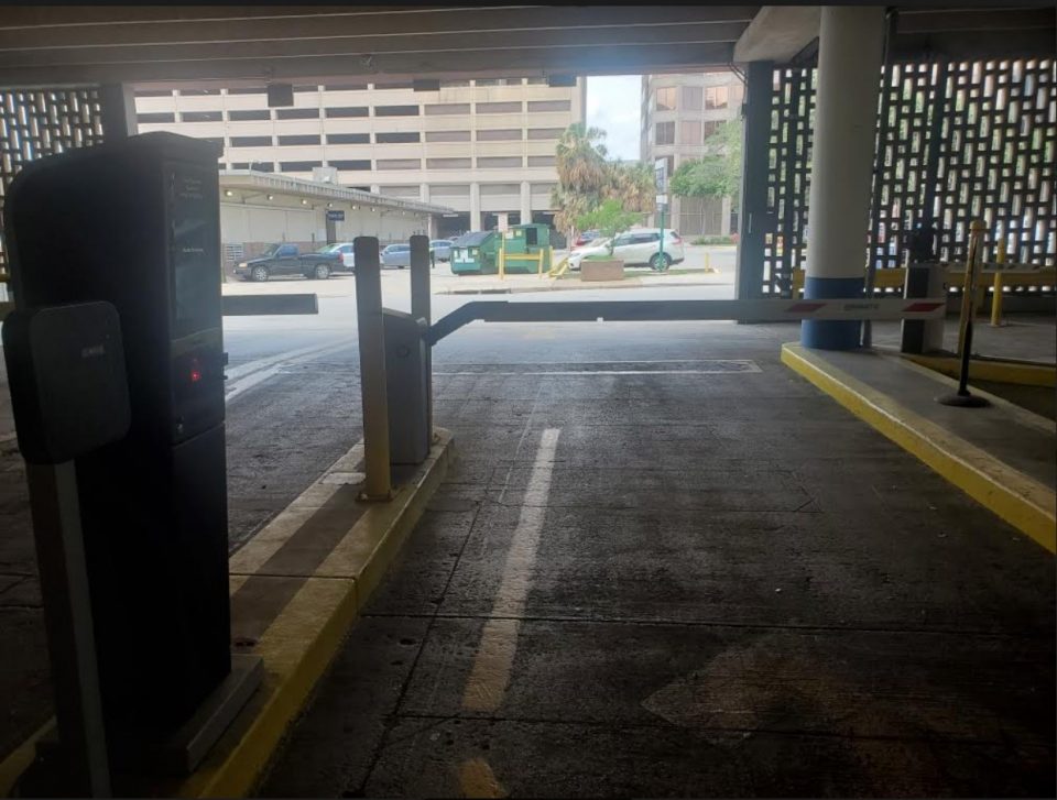 Parking for Travis Park Plaza | ParkChirp | Cheap San Antonio Parking