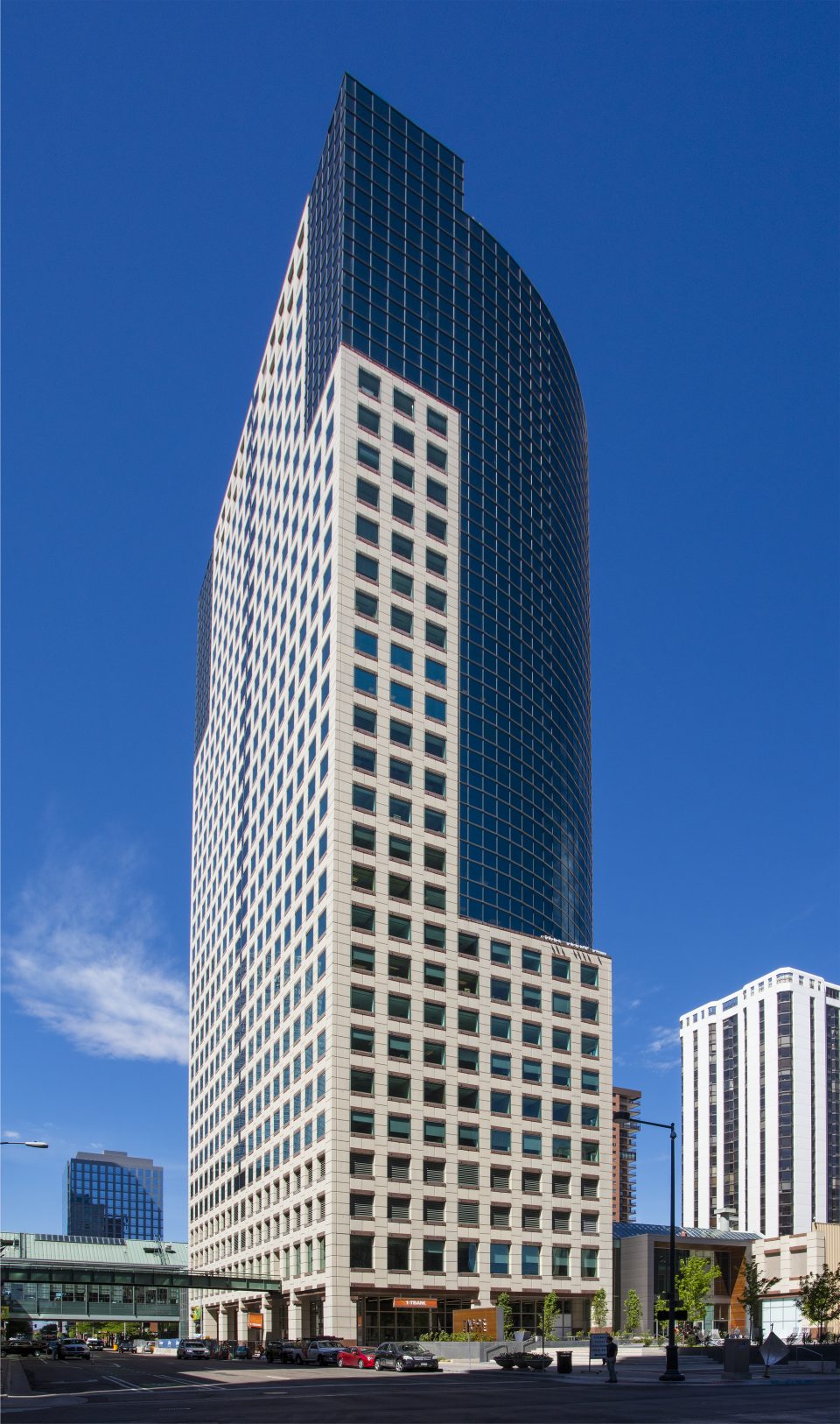 Downtown Denver Parking Garages & Lots - Reserve Tabor Center Parking ...