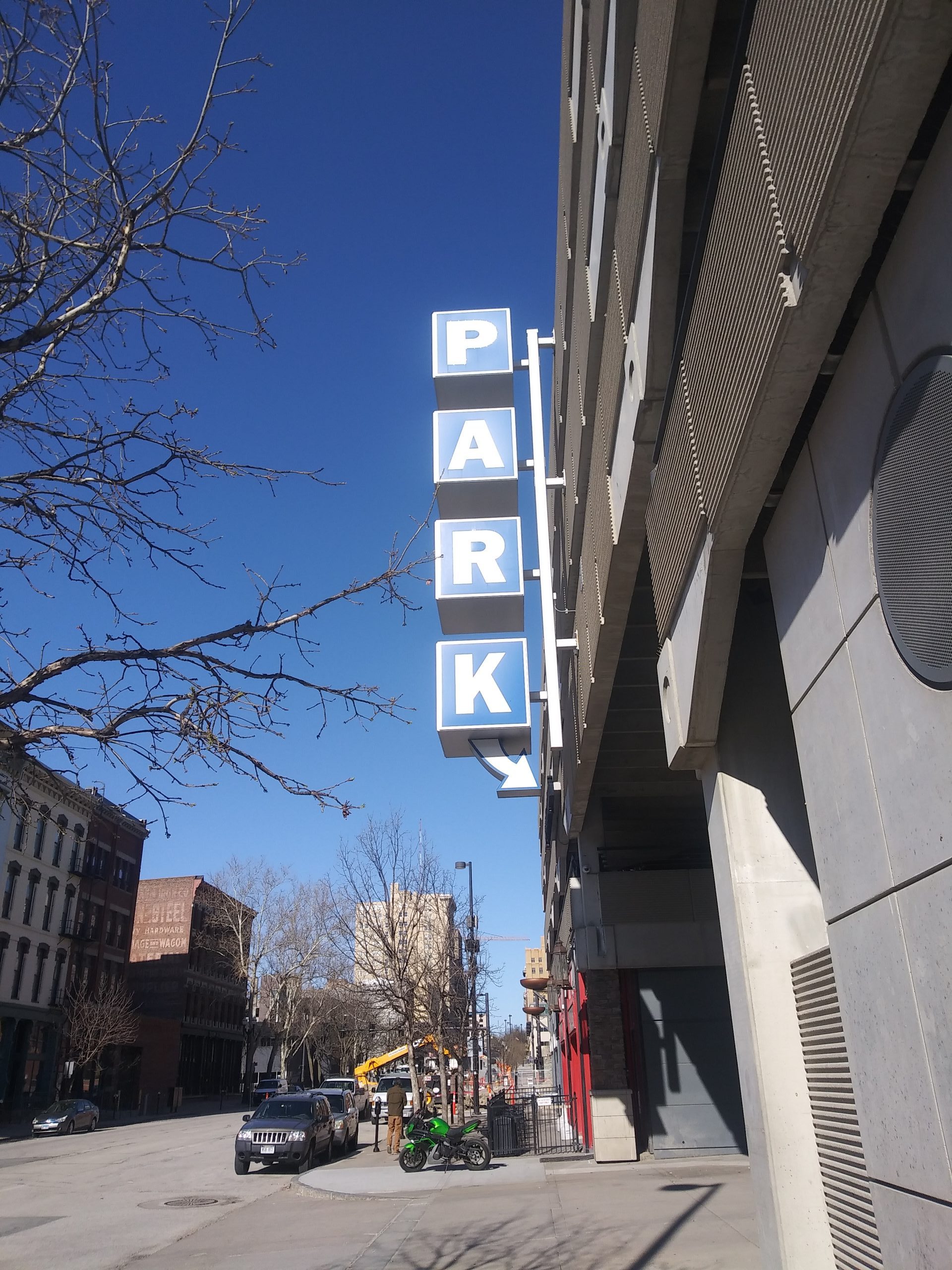 Parking for 1200 Landmark Center | ParkChirp | Visit now to learn more!