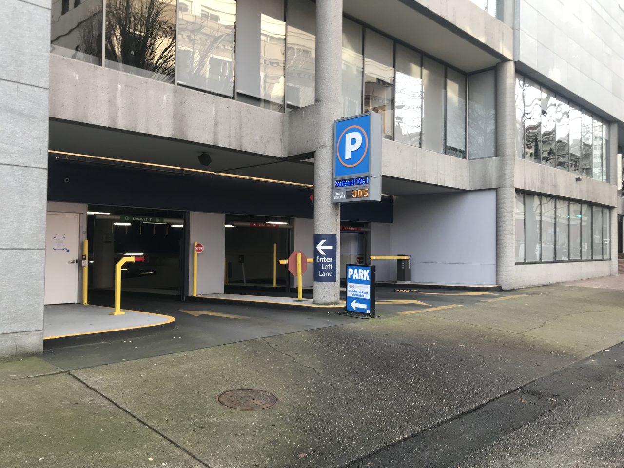 Downtown Portland Parking Garages & Lots - World Trade Center Parking ...