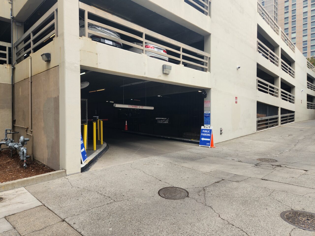 Cathedral Garage | ParkChirp