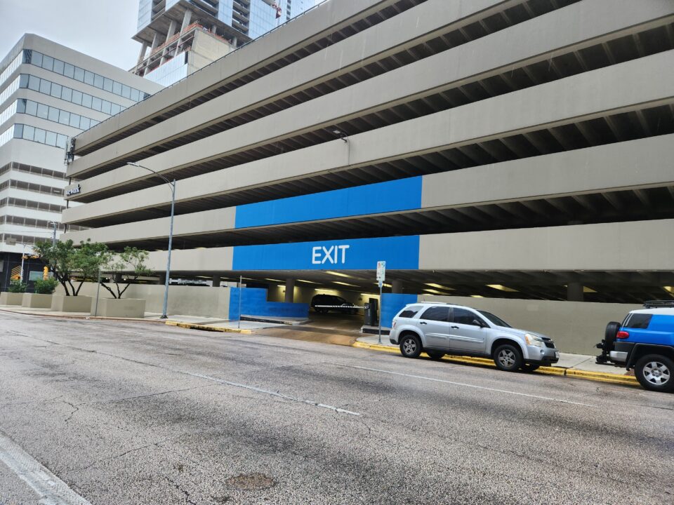 Parking for Procore Tower - 221 W. 6th Street | ParkChirp