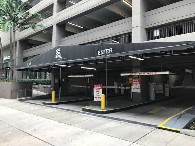 Parking for 800 Brickell | Brickell Miami | Legacy Parking