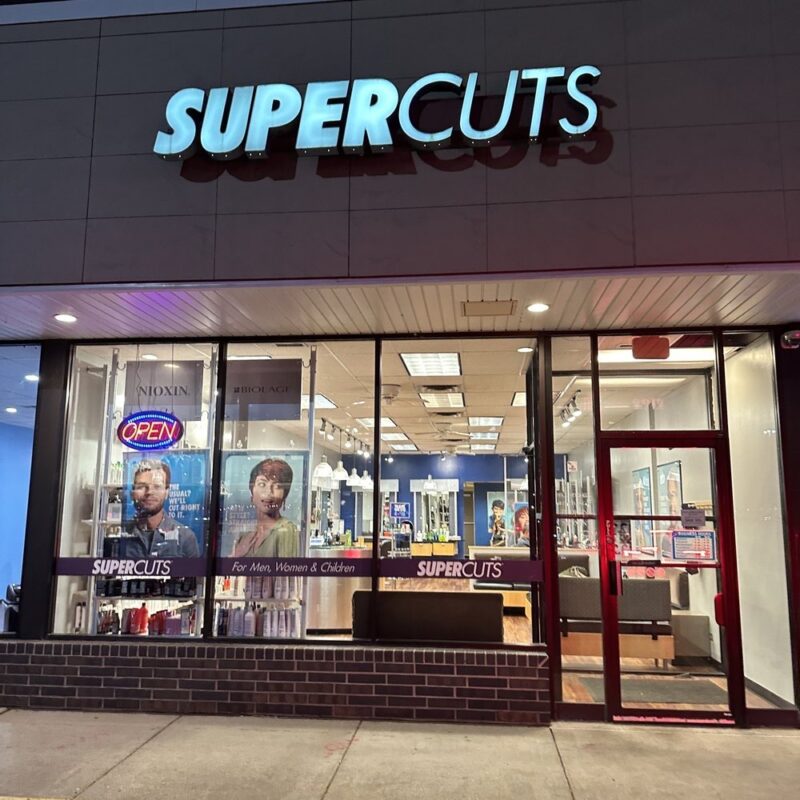 Parking for Supercuts - River North | ABM Parking